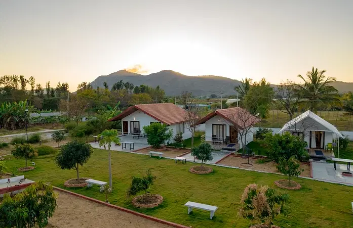 Top Luxury Farm Stays Near Bangalore | A Perfect Countryside Escape